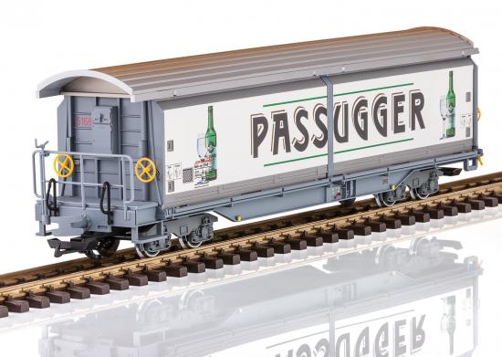 LGB L48571 - LGB Rhb Type Haik Qv Sliding Wall Wagon | Model Train ...