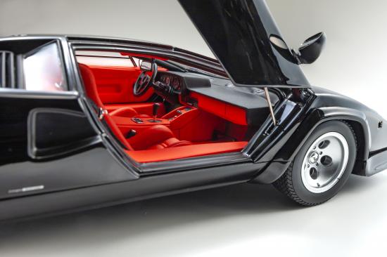 Kyosho 1:18 Lamborghini Countach LP5000 Black – KS08320BK