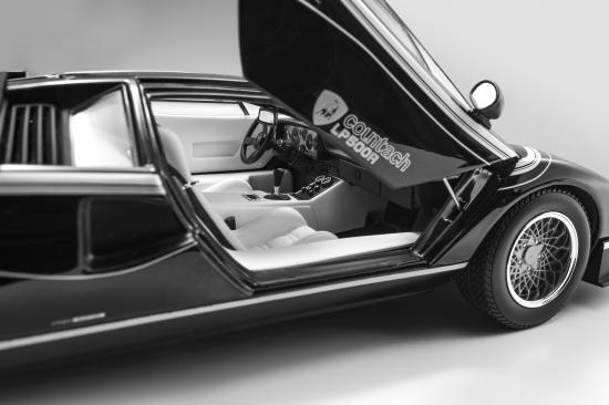 Kyosho KS08320C - Kyosho 1:18 Lamborghini Countach LP500R Black-White ...