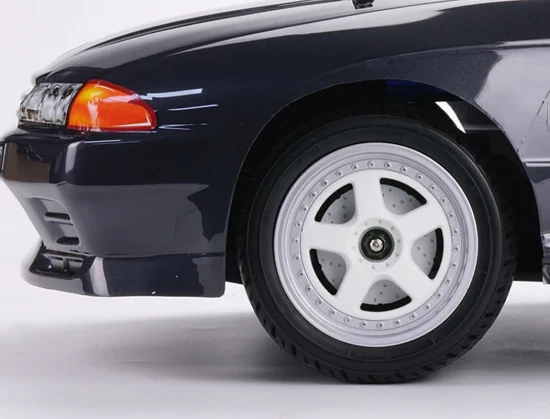 Carisma M48S Nissan Skyline GT-R (R32) 1:8 Brushless RTR